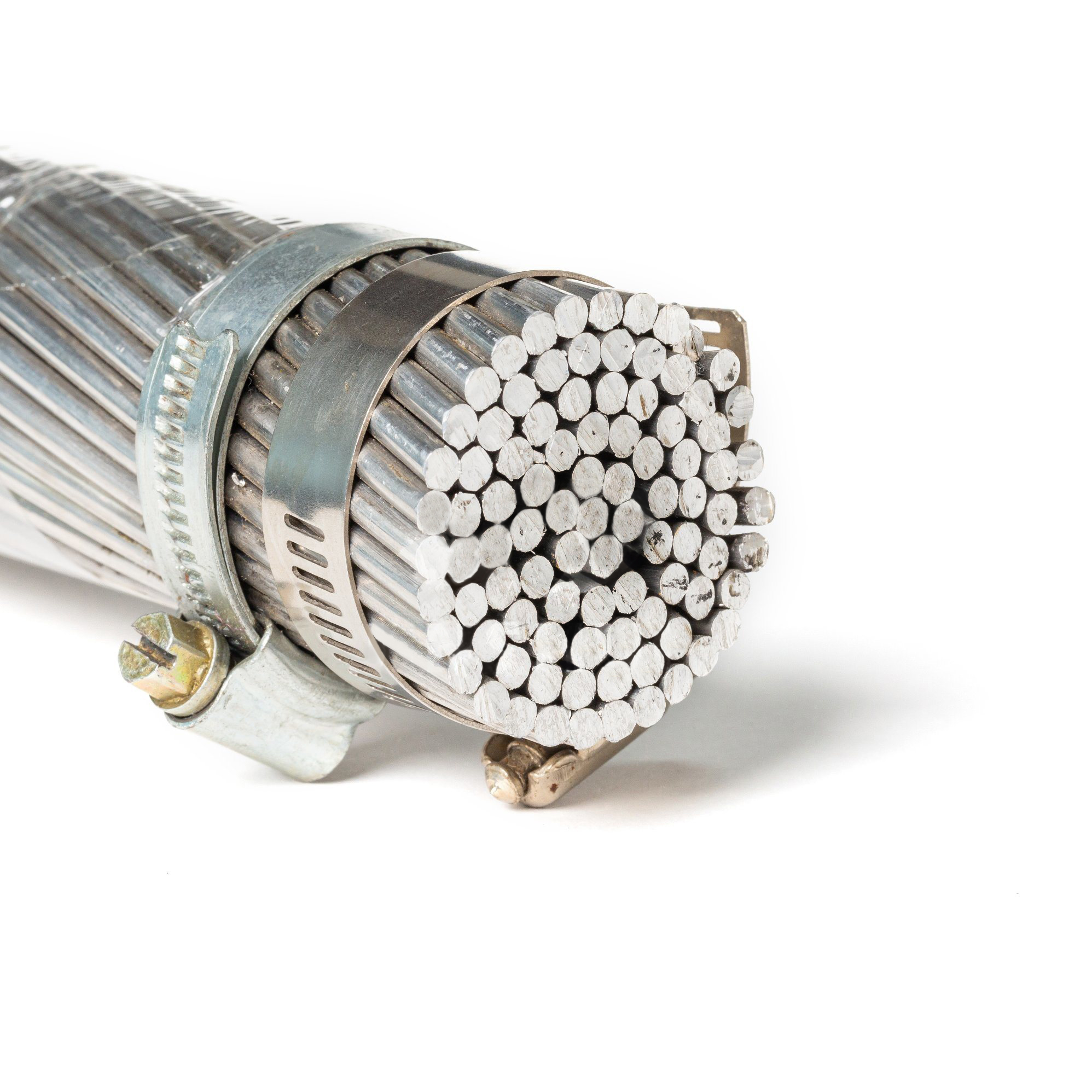 Différences entre les câbles AAAC et ACSR - ZMS Cable Fr